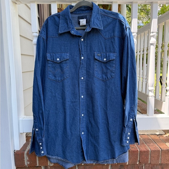 Wrangler | Shirts | Vintage Wrangler Western Pearl Snaps Denim Button ...